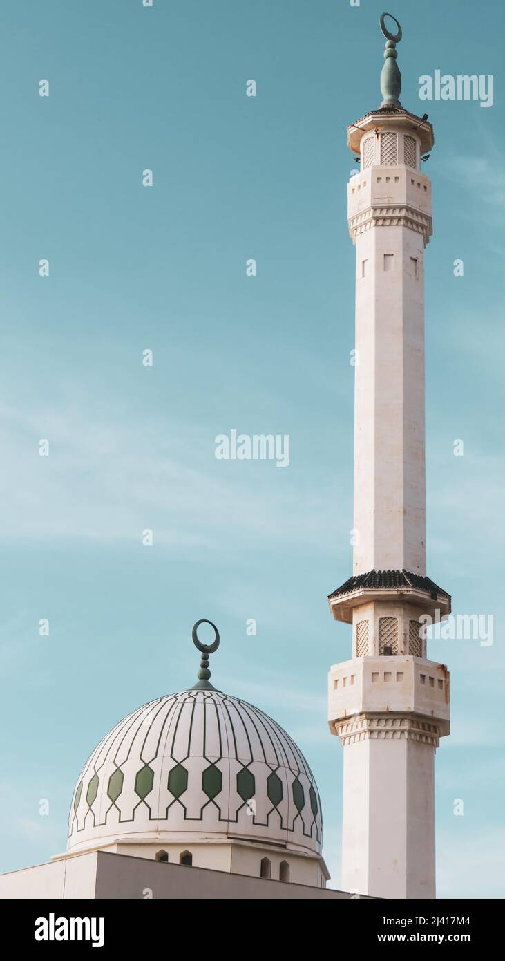 The saudi mosque hi-res stock photography and images - Alamy