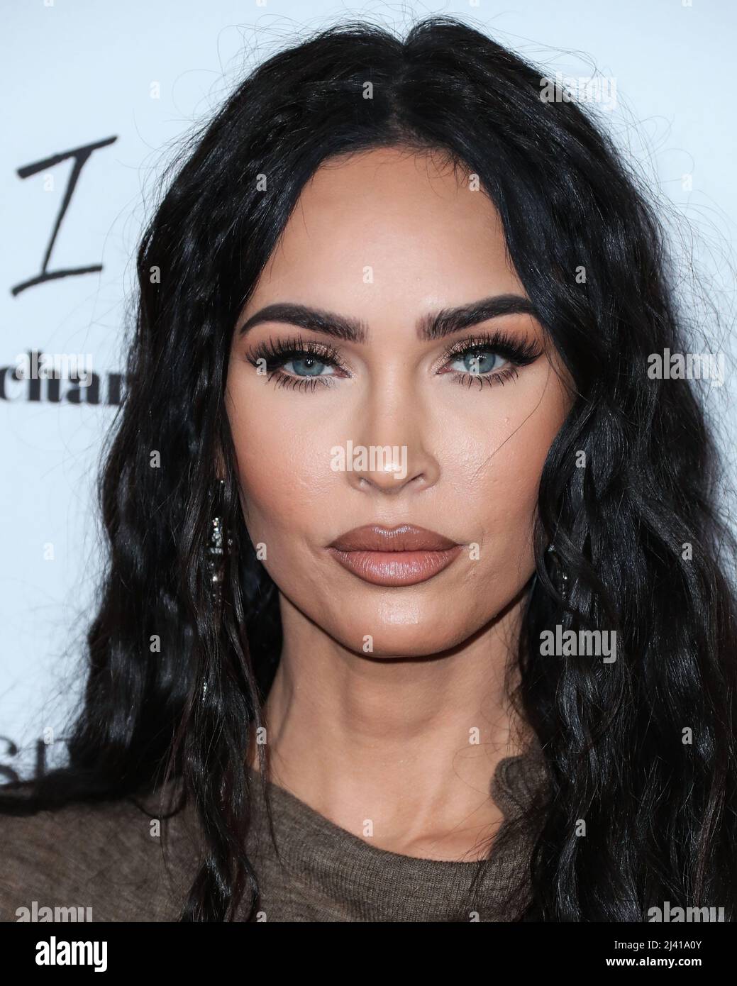 Denise Fox's Instagram, Twitter & Facebook on IDCrawl