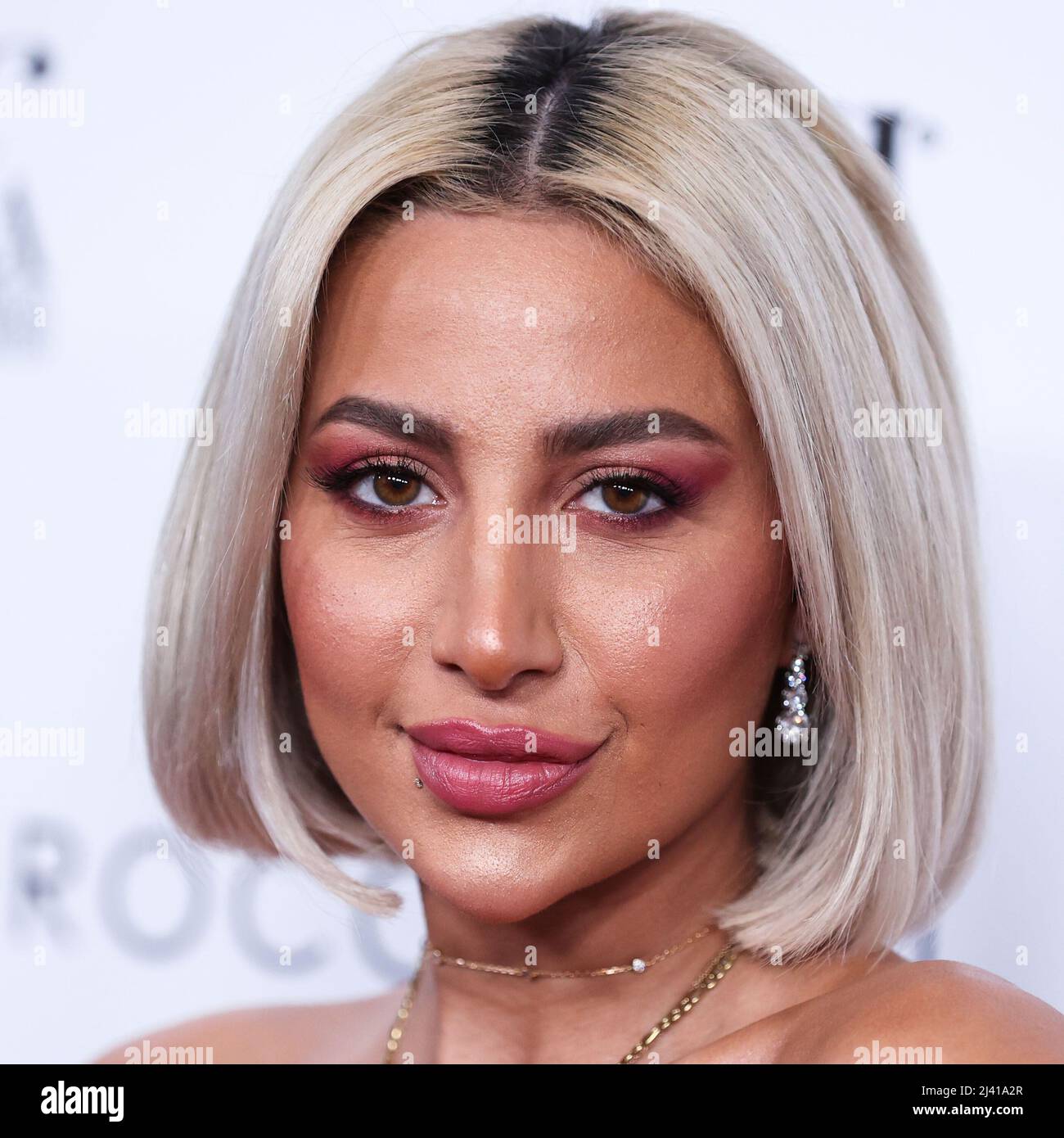 BEVERLY HILLS, LOS ANGELES, CALIFORNIA, USA - APRIL 10: Model Roz ...