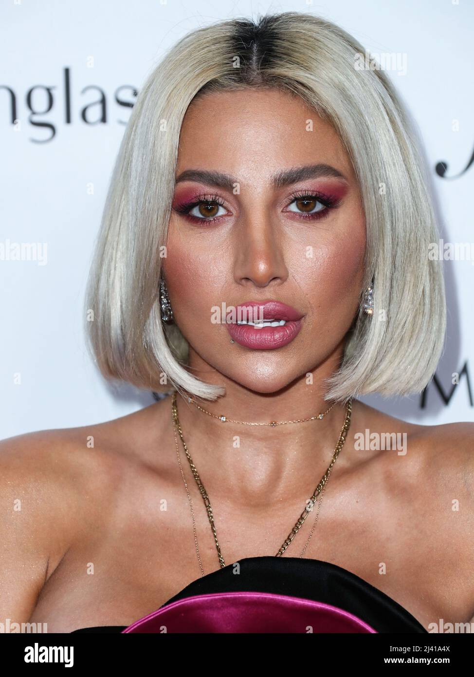 BEVERLY HILLS, LOS ANGELES, CALIFORNIA, USA - APRIL 10: Model Roz ...