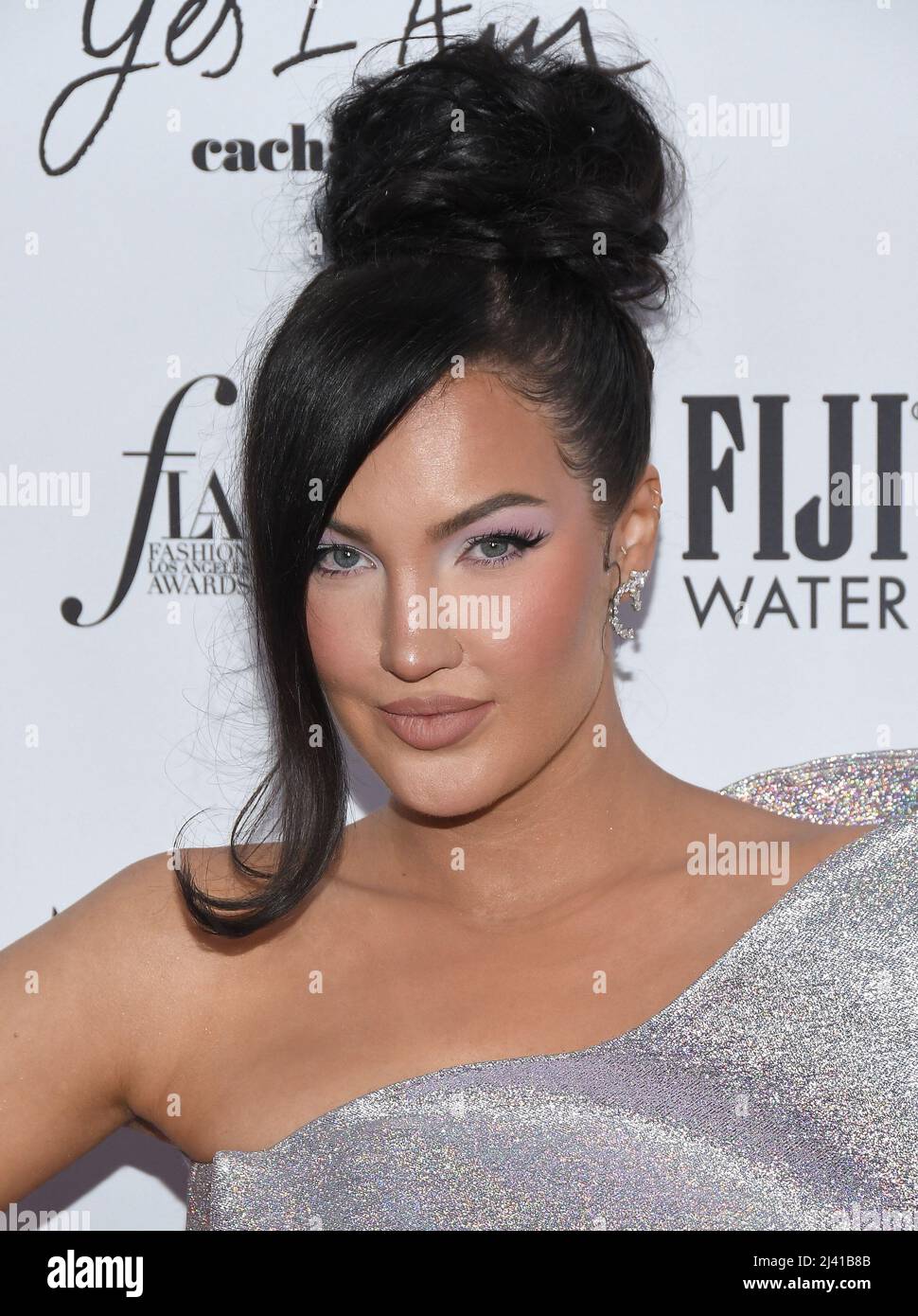 Sophia Pierson arrives at The Daily Front Row's 6th Annual Fashion Los ...