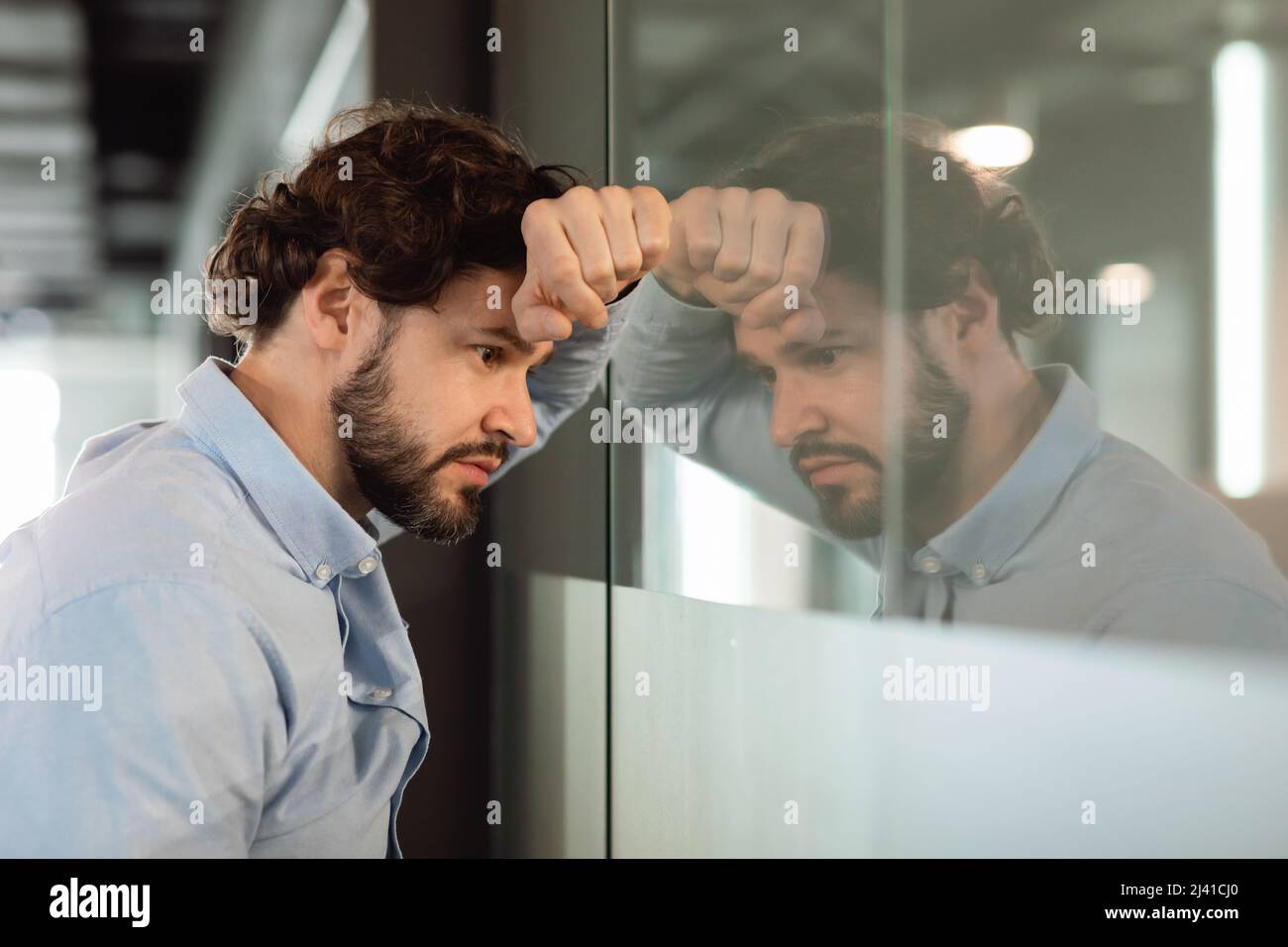 Thoughtful man error work hi-res stock photography and images - Alamy