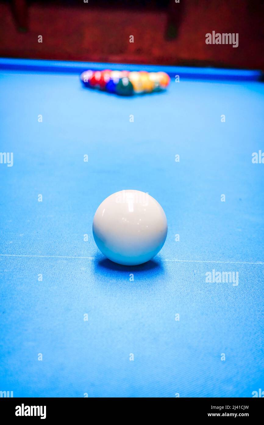 Billiards game - beginning of a game Stock Photo - Alamy