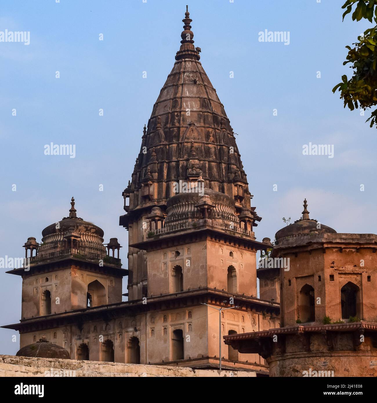 Morning View of Royal Cenotaphs (Chhatris) of Orchha, Madhya Pradesh ...