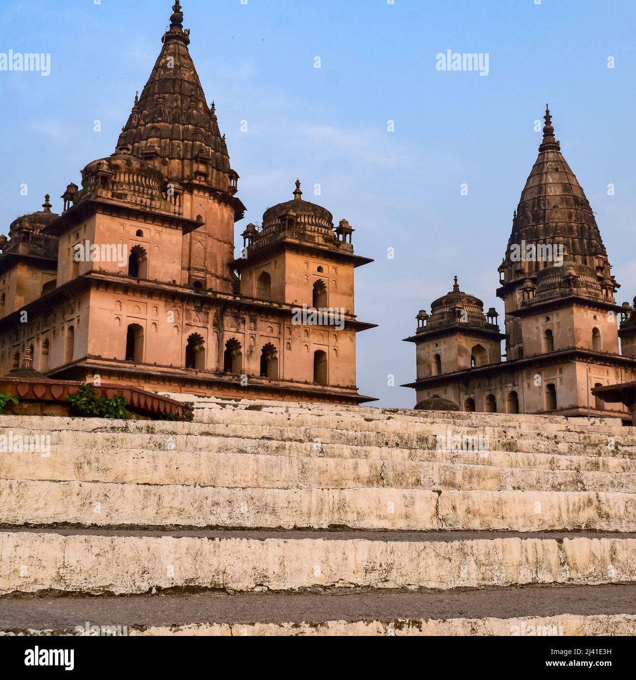 Morning View of Royal Cenotaphs (Chhatris) of Orchha, Madhya Pradesh ...