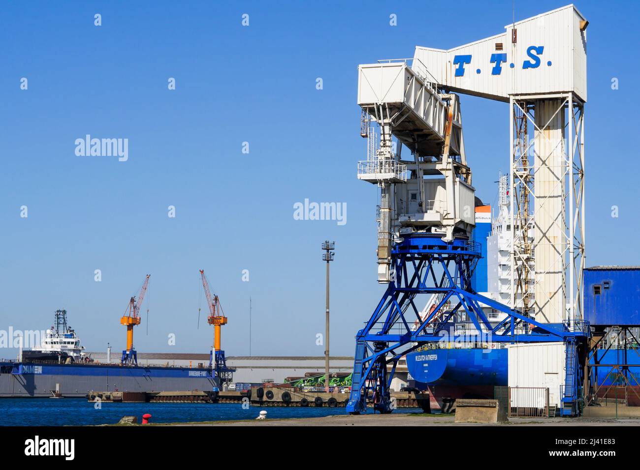 Shipyard, Dunkirk harbor, Dunkirk, Nord, Hauts-de-France, France Stock ...
