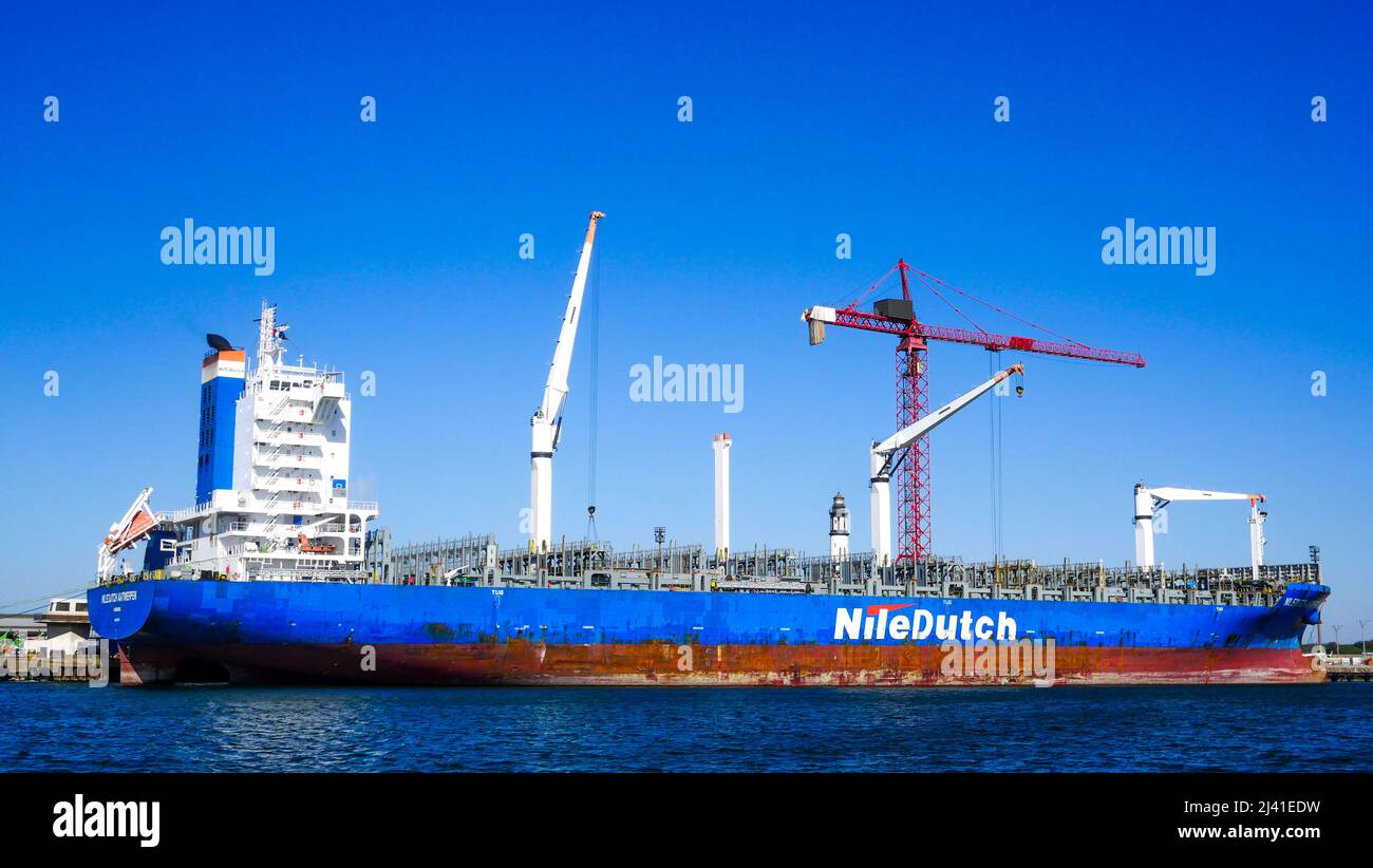 Shipyard, Dunkirk harbor, Dunkirk, Nord, Hauts-de-France, France Stock ...