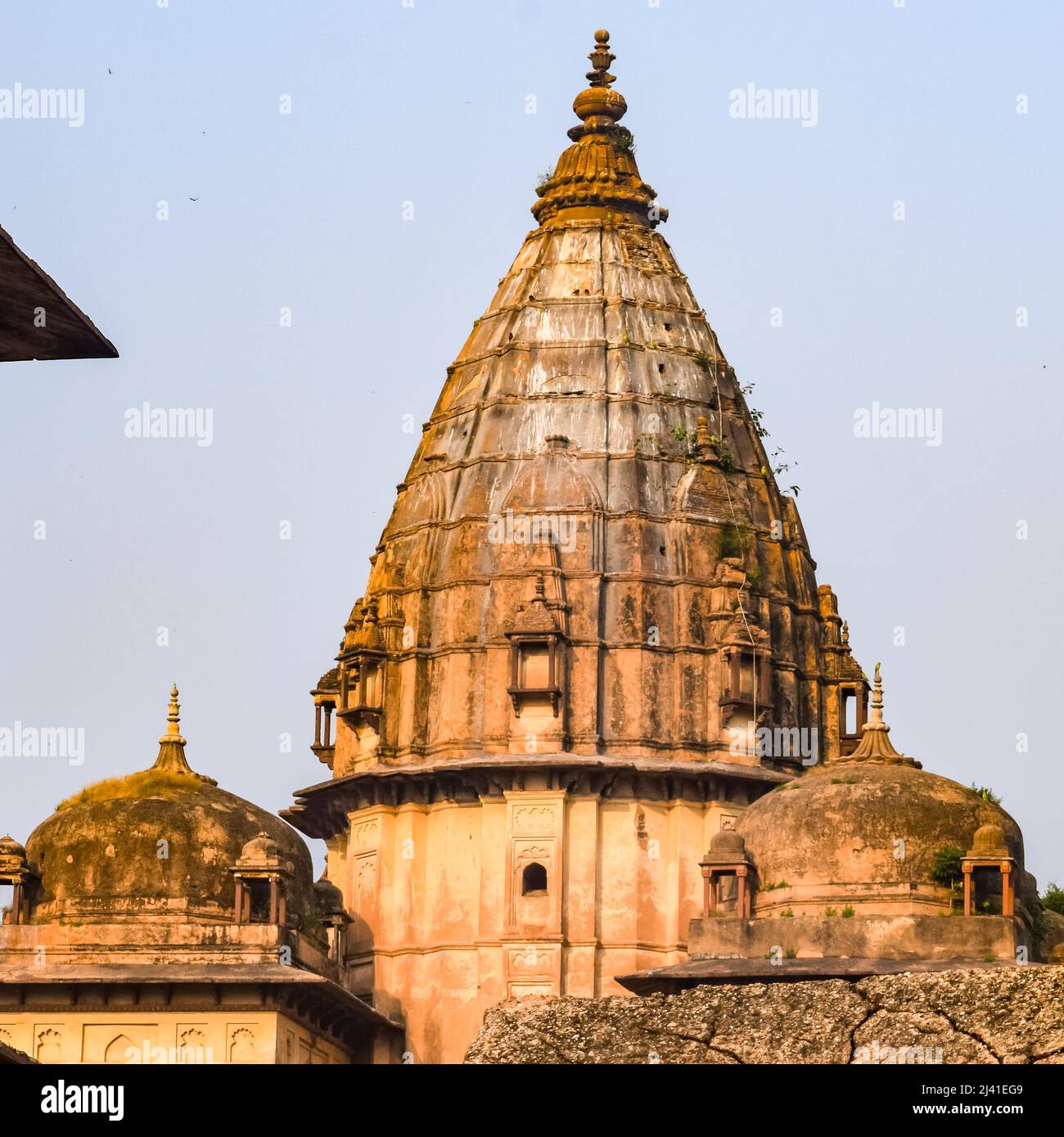Morning View of Royal Cenotaphs (Chhatris) of Orchha, Madhya Pradesh ...