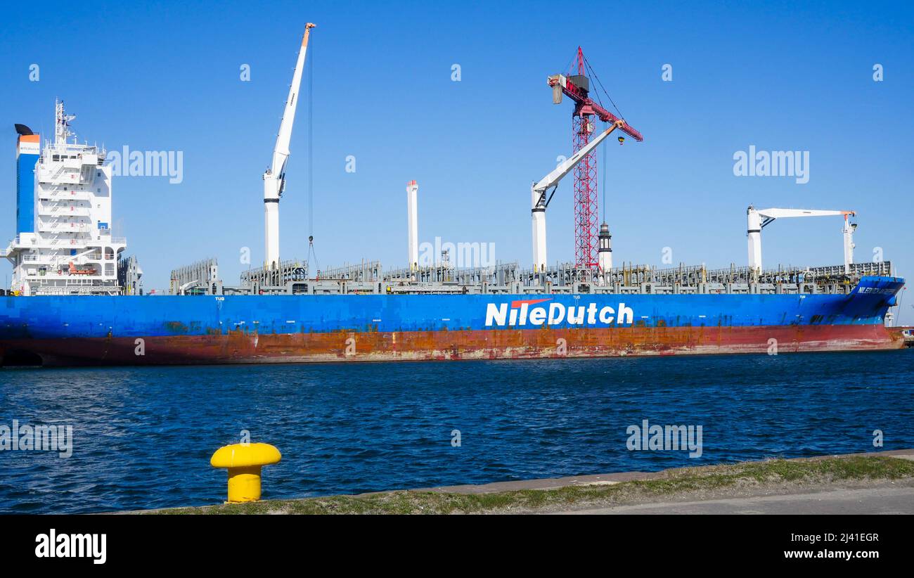 Shipyard, Dunkirk harbor, Dunkirk, Nord, Hauts-de-France, France Stock ...