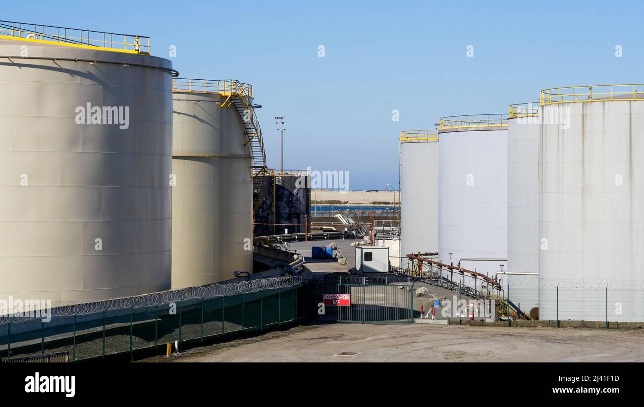 Port autonome de dunkerke hi-res stock photography and images - Alamy