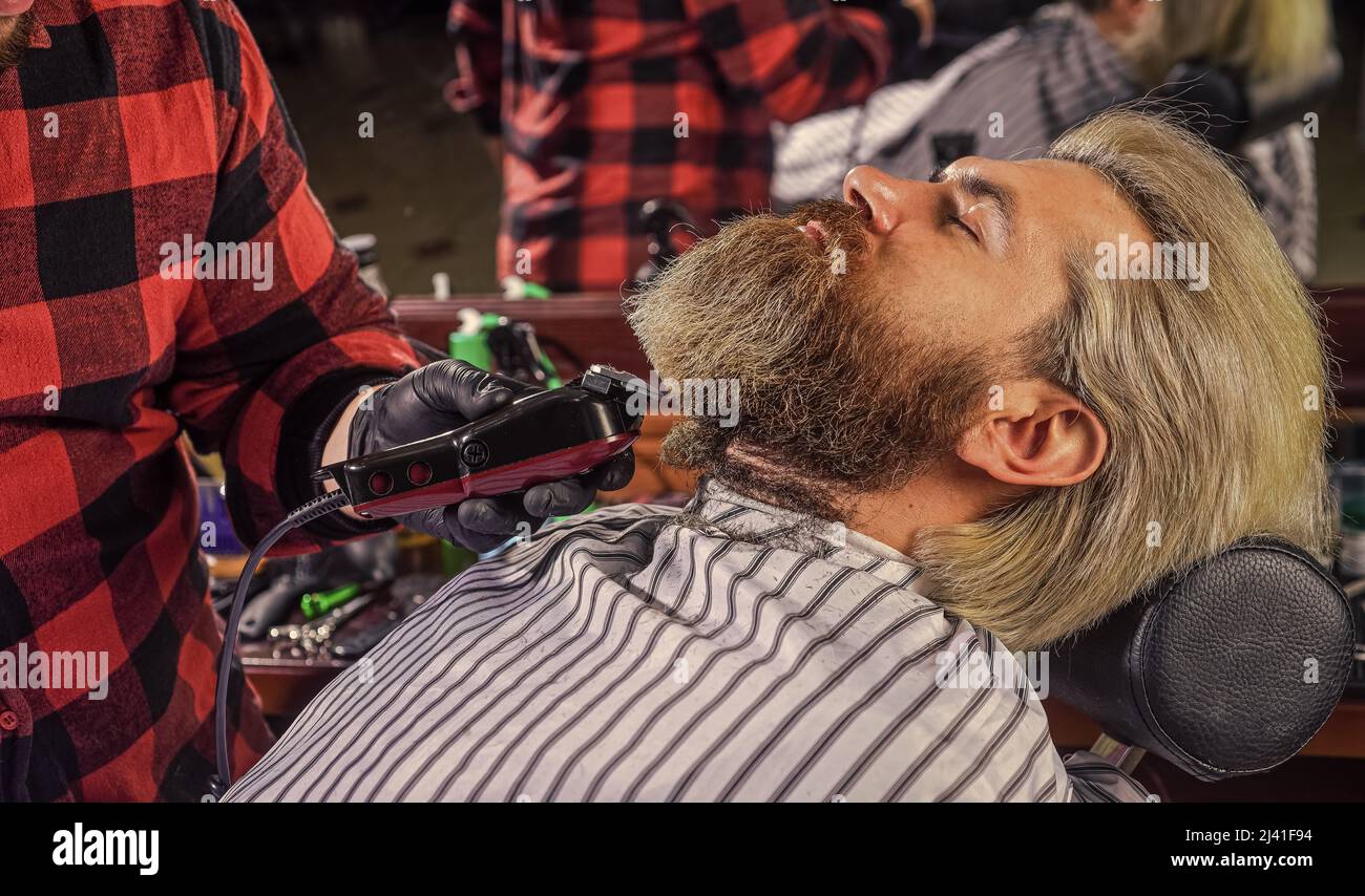 Facial hair. Maintaining beard shape. Grow beard and mustache ...