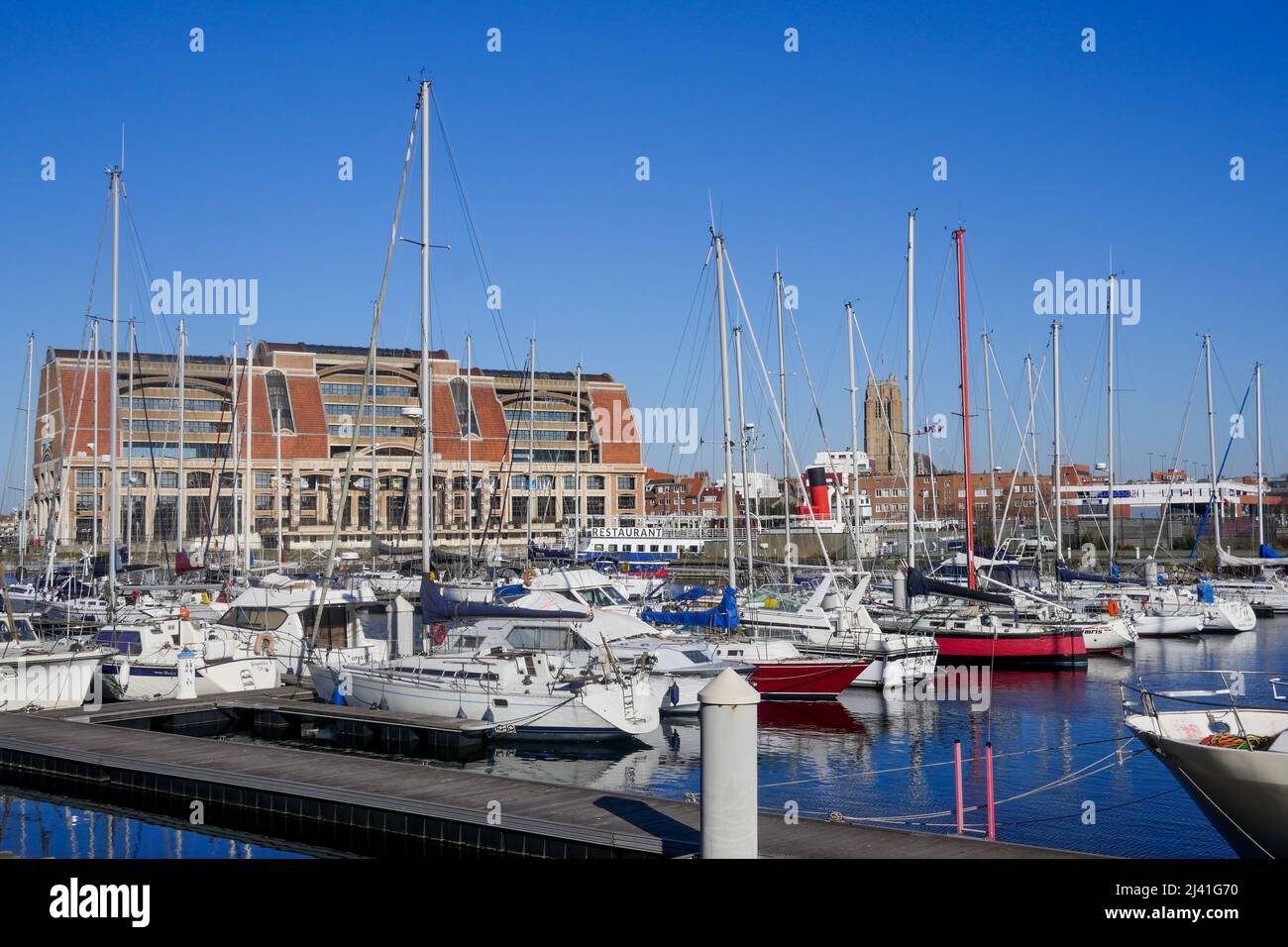 Urban community of dunkirk hi-res stock photography and images - Alamy