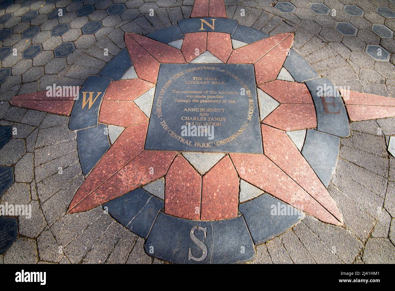 The Mall Literary Walk in Central Park in Manhattan New York City, USA ...