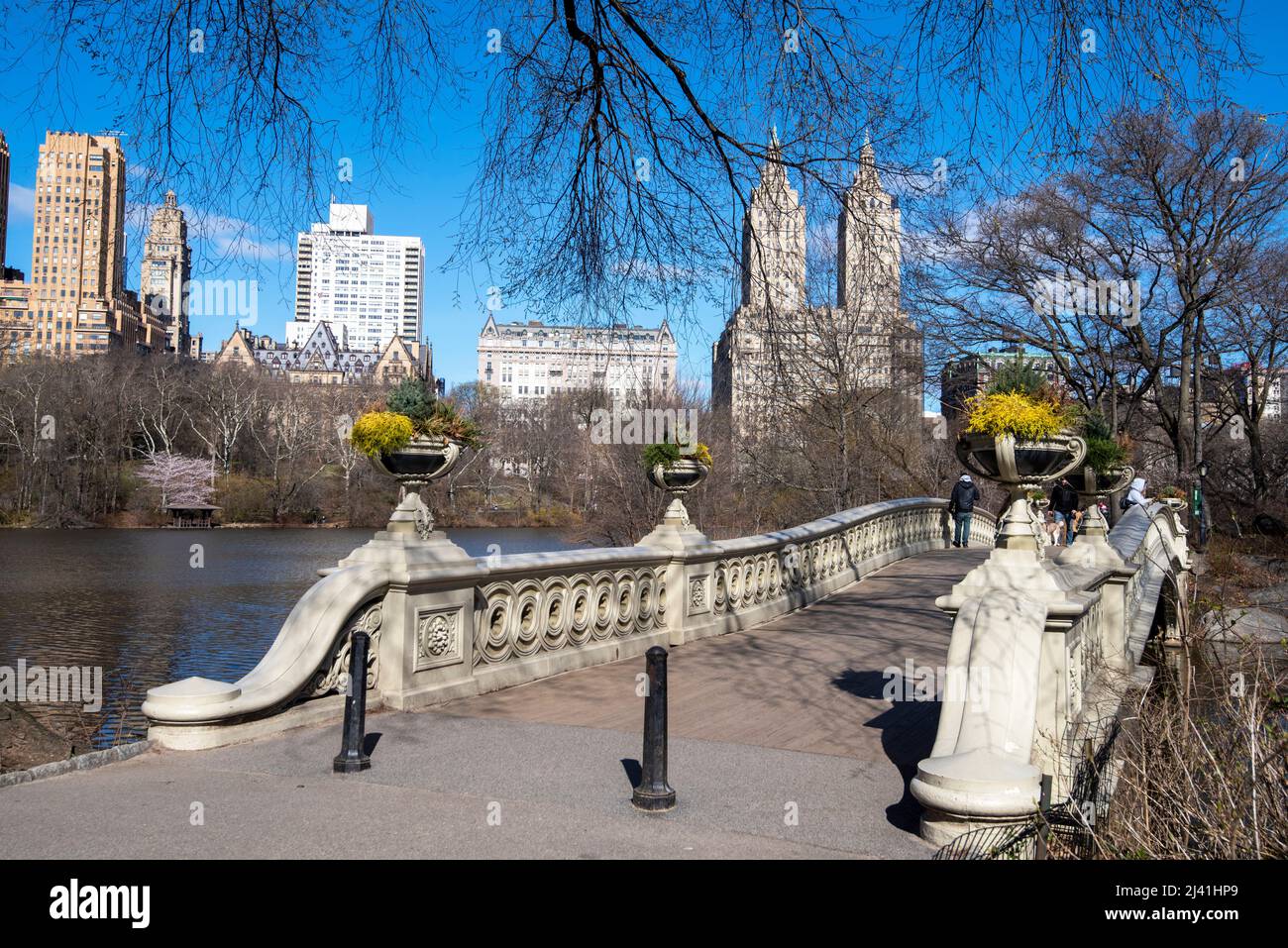 Bow Bridge in Central Park, Manhattan New York City, USA Stock Photo ...