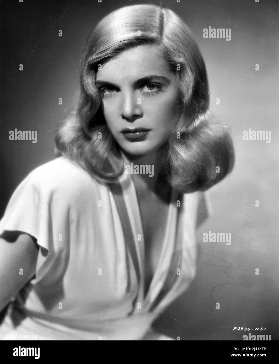 LIZABETH SCOTT in YOU CAME ALONG (1945), directed by JOHN FARROW ...