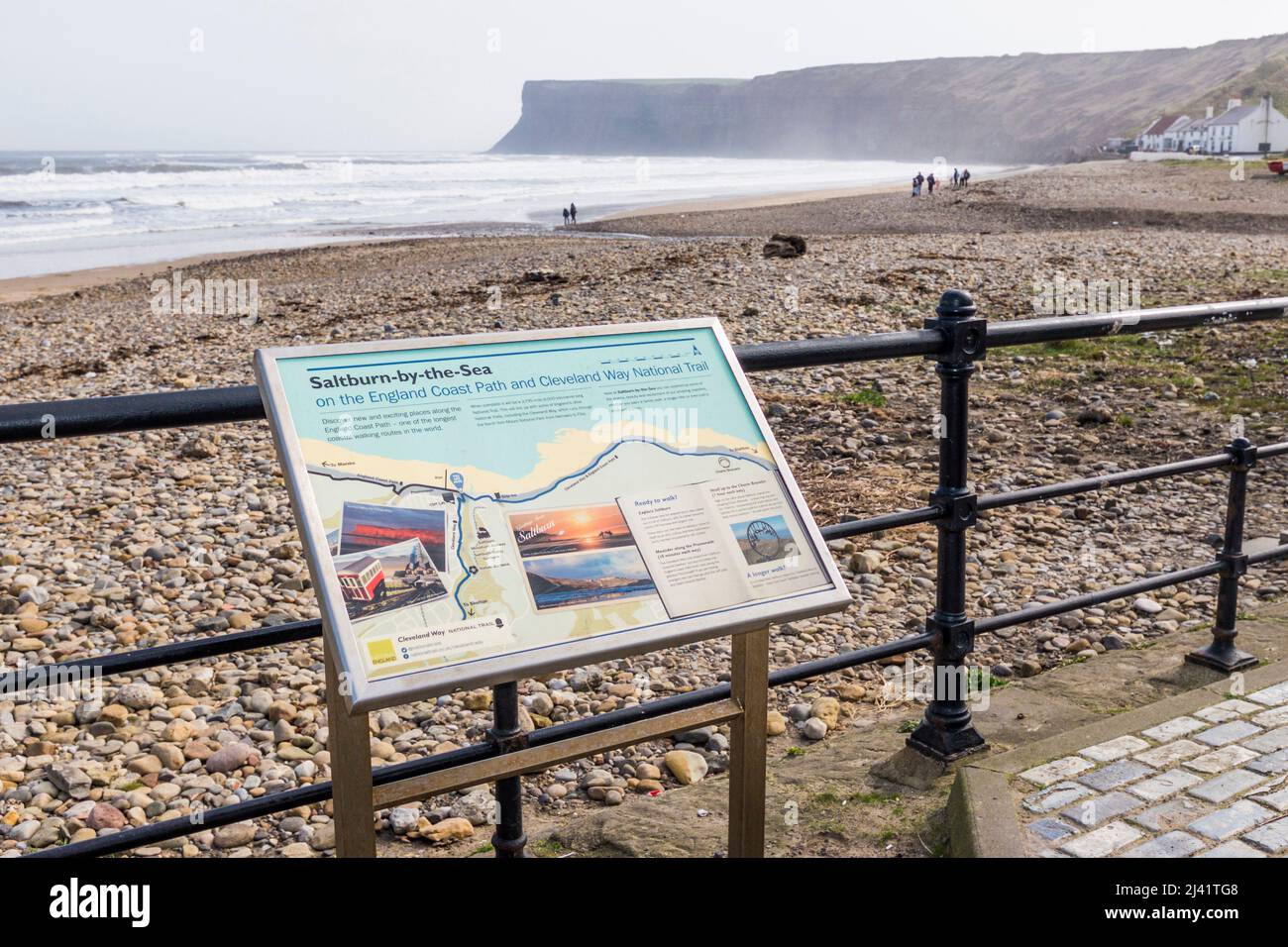 Saltburn pier beach sands hi-res stock photography and images - Alamy