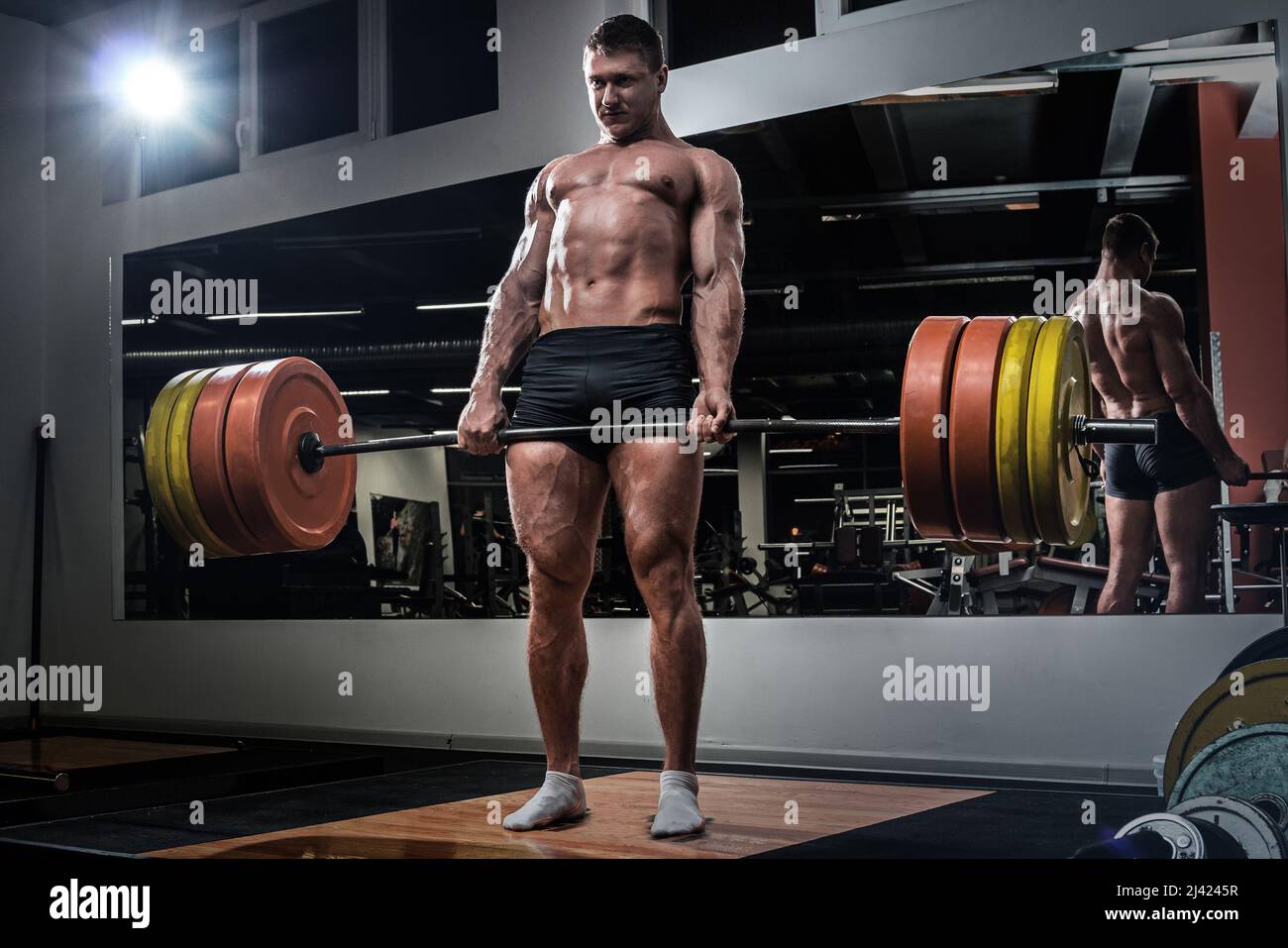 Strong man doing deadlift exercise in the gym Stock Photo - Alamy