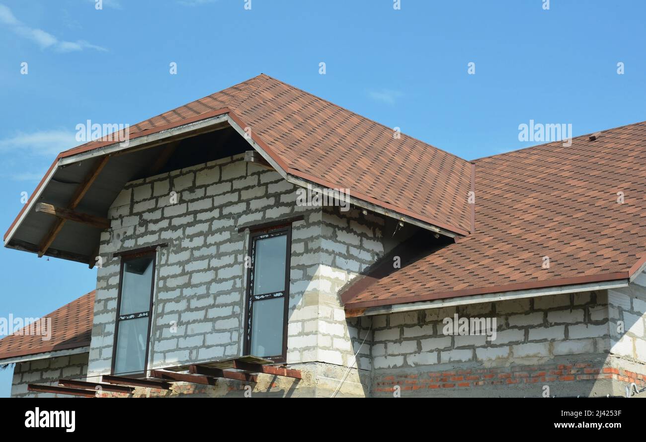 Half dormer attic hi-res stock photography and images - Alamy