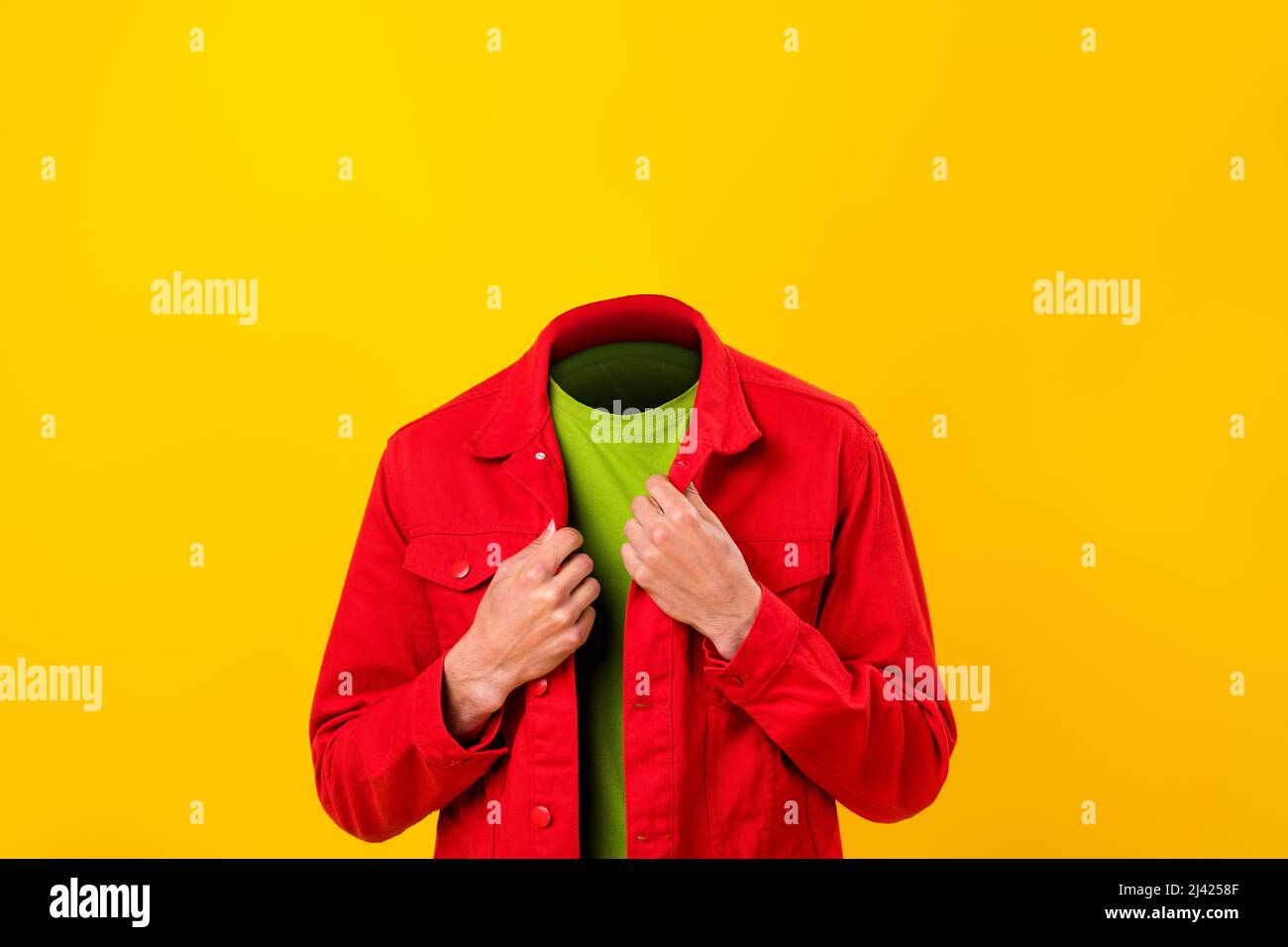 Unknown hide hidden identity hi-res stock photography and images - Alamy