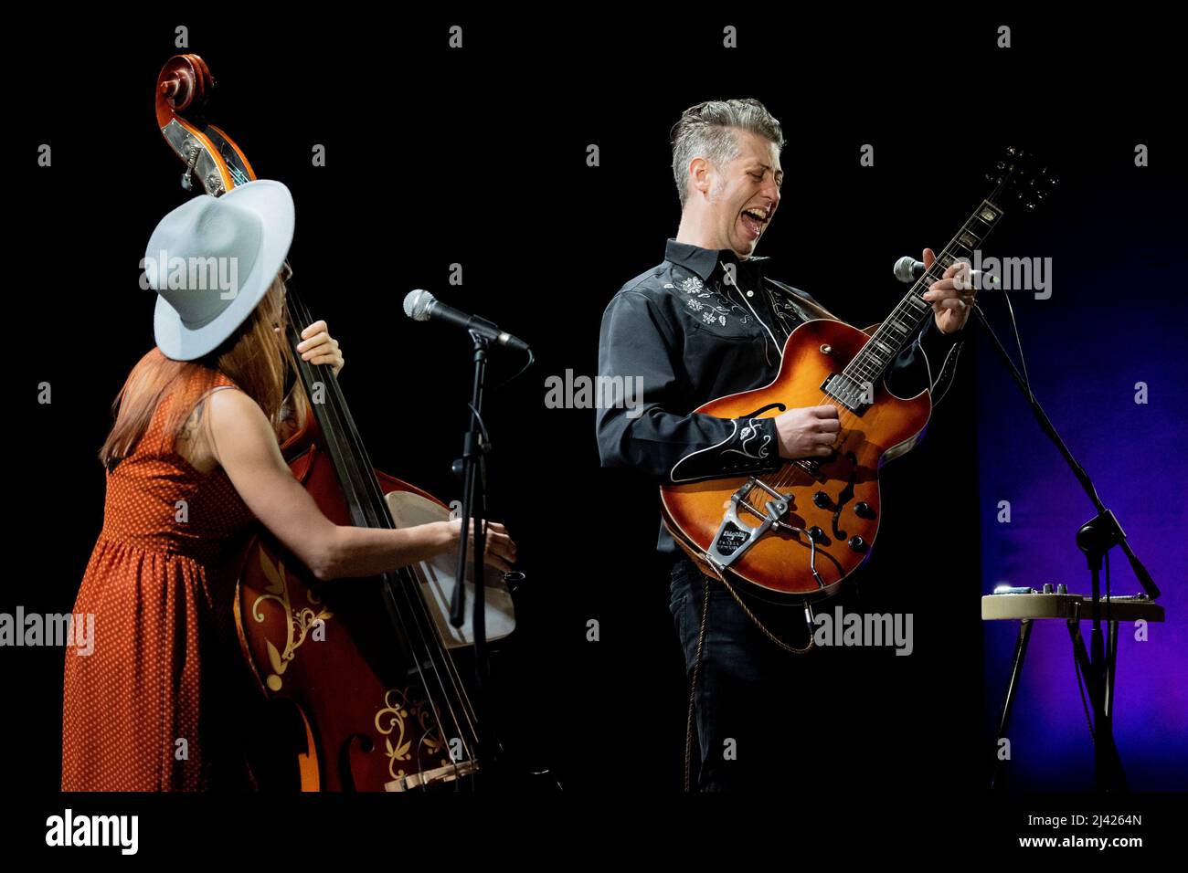 Lovesick Duo live in concert at Spazio Teatro 89, a couple of musician ...