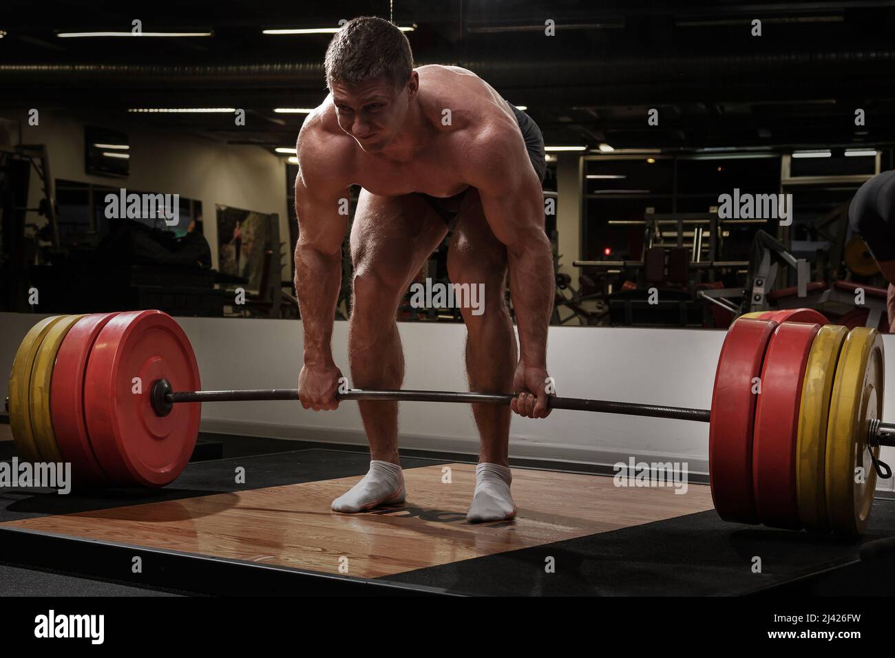 Strong man doing deadlift exercise in the gym Stock Photo - Alamy