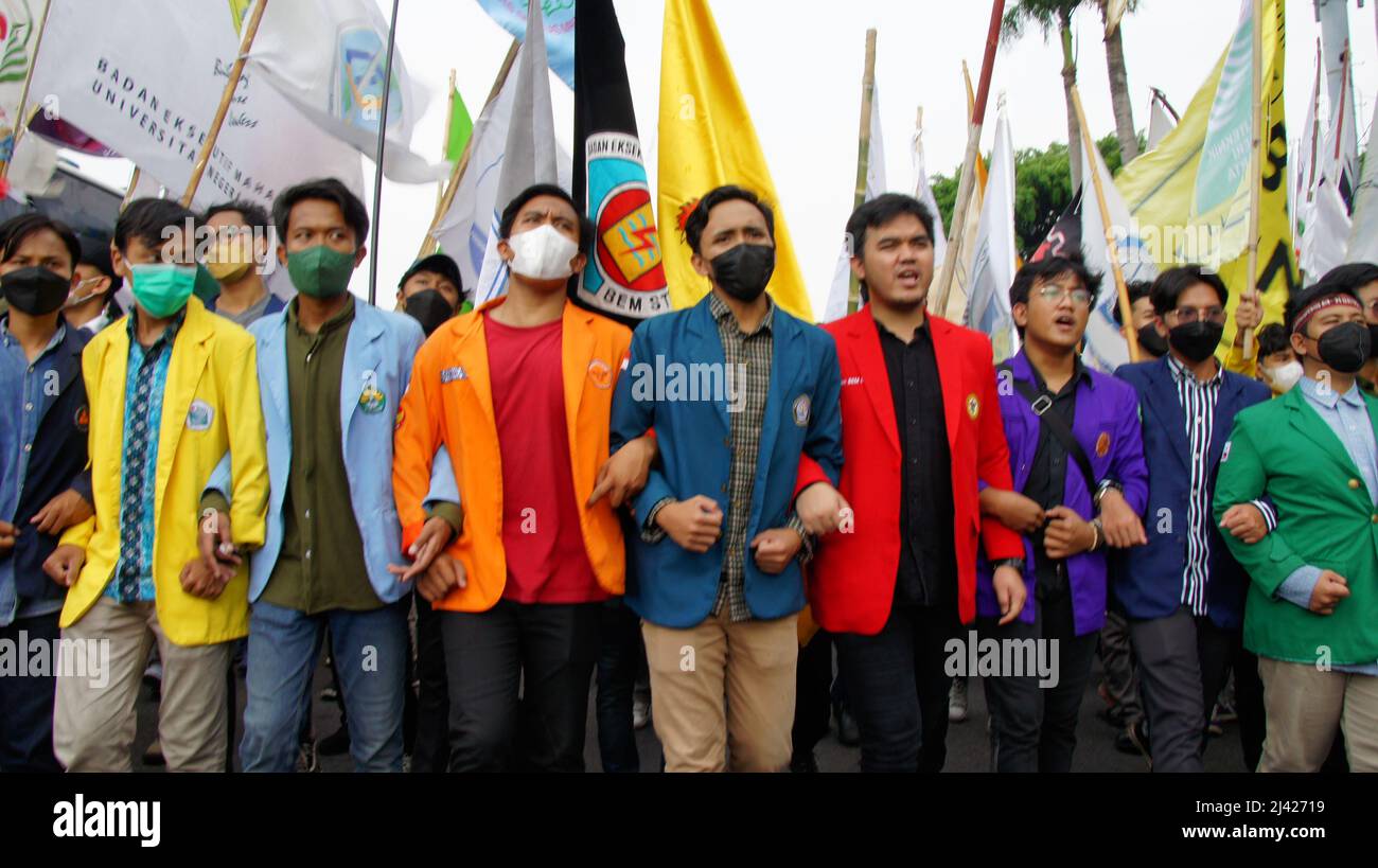 Anarchic actions hi-res stock photography and images - Alamy