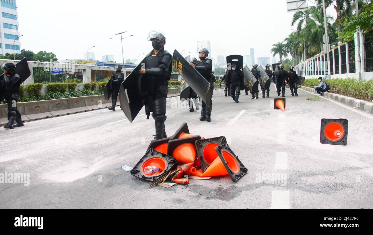 Anarchic actions hi-res stock photography and images - Alamy