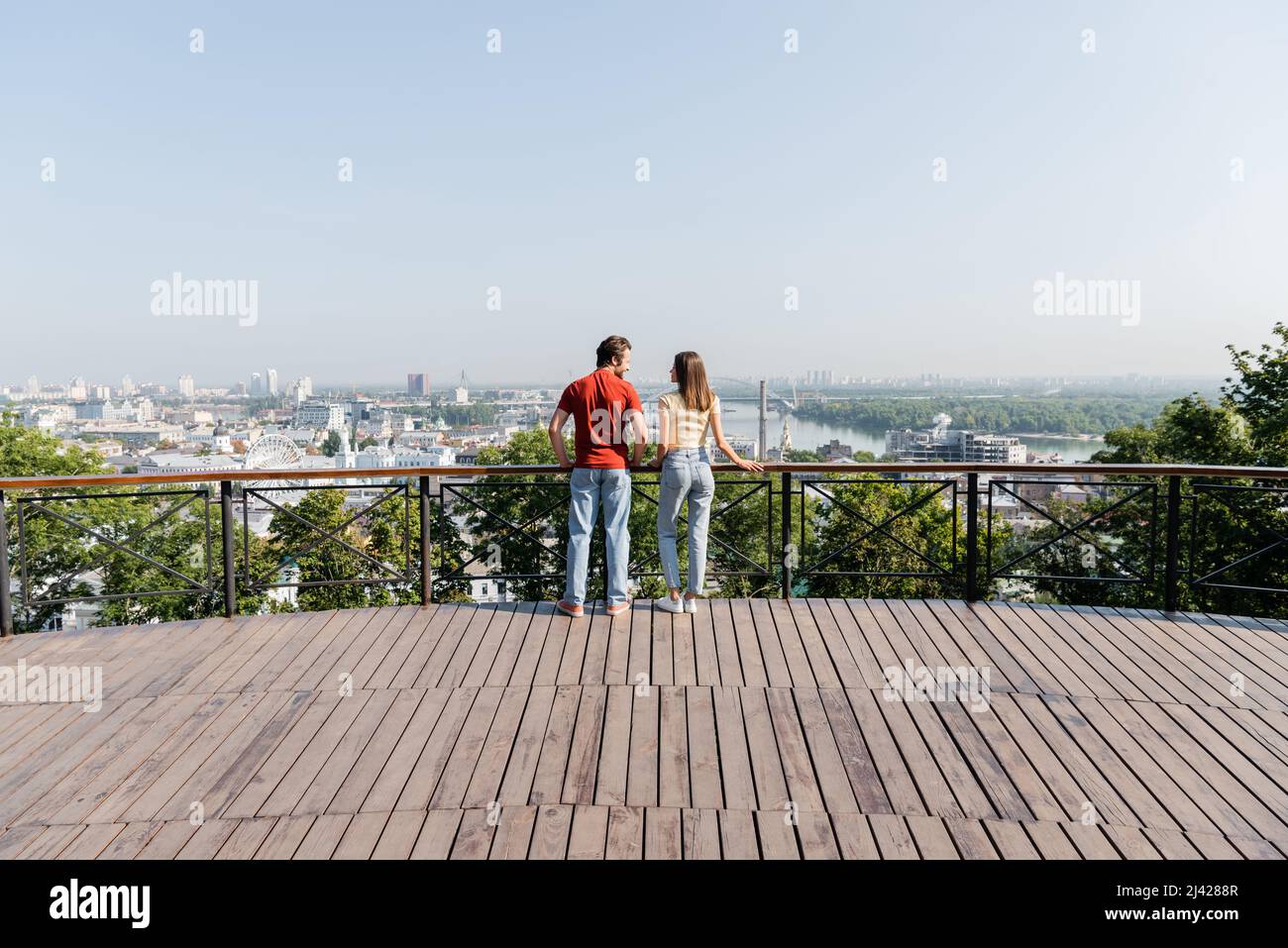 Viewpoint profile looking hi-res stock photography and images - Alamy