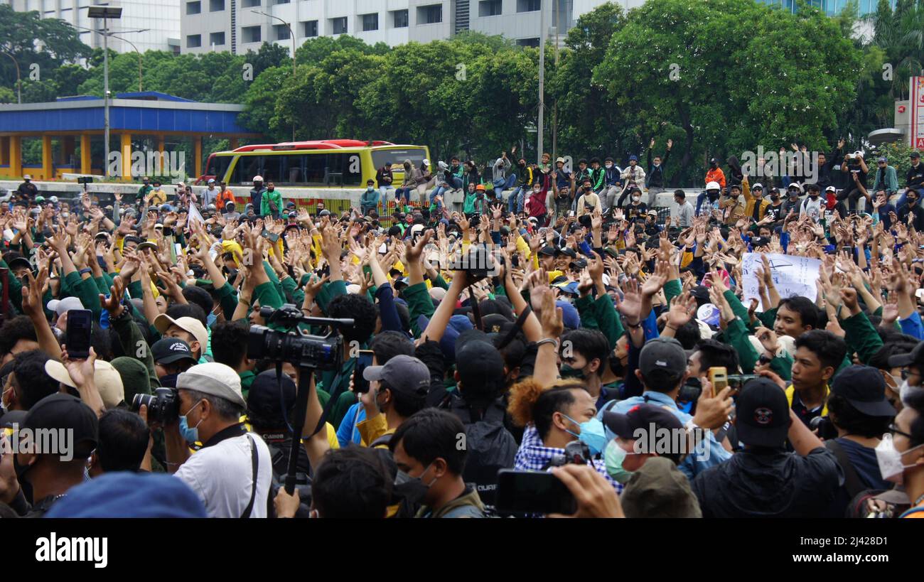 Jakarta, Jakarta, Indonesia. 11th Apr, 2022. Student demonstrations in ...