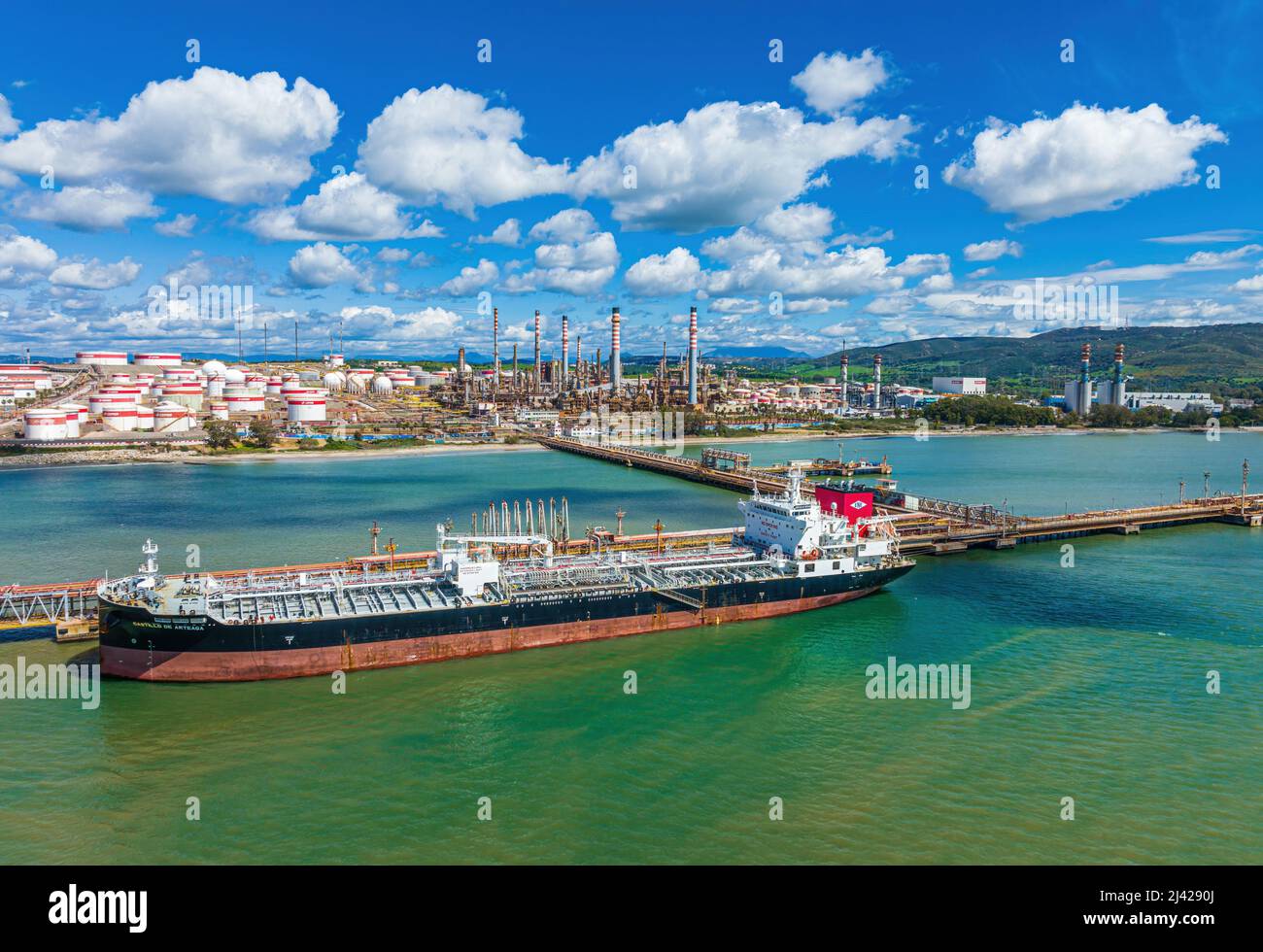 ALGECIRAS, SPAIN - APRIL 9, 2022: The Gibraltar San Roque Refinery is ...