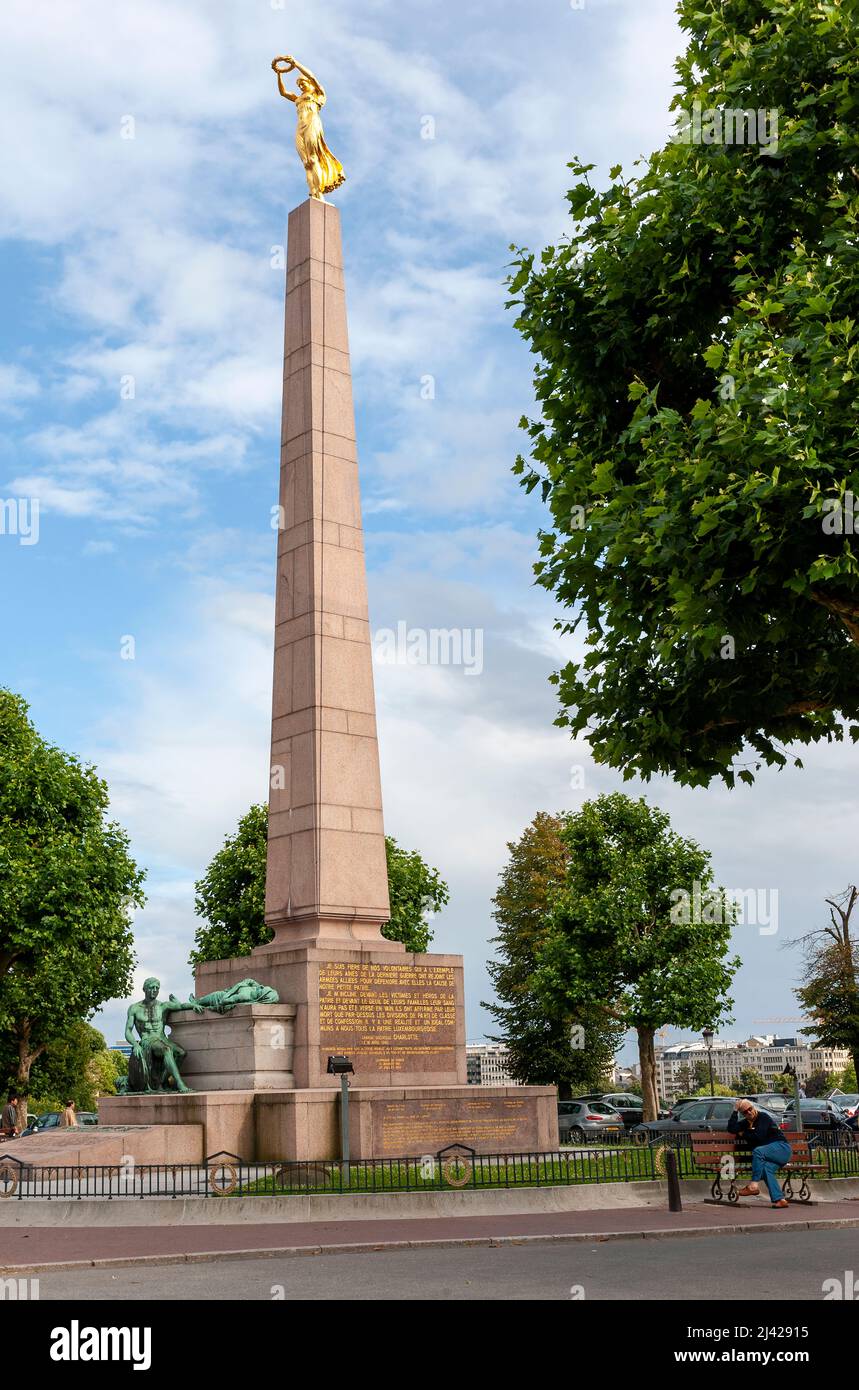 The Gelle Fra statue war memorial a granite obelisk nicknamed "Golden ...