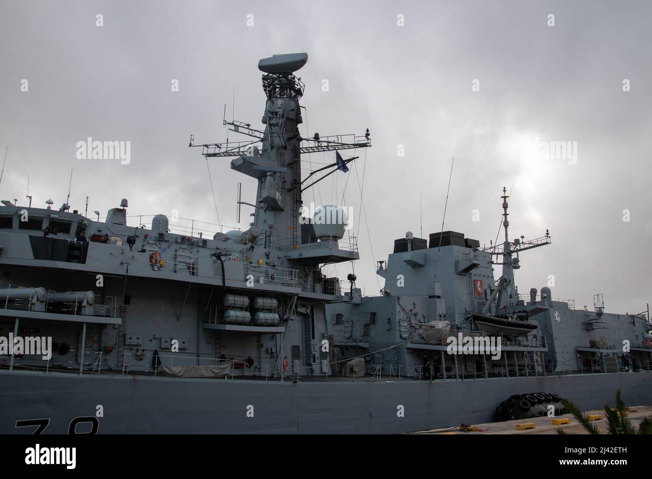 HMS Kent (F78) in the Grand Harbour, Valletta, Malta Stock Photo - Alamy