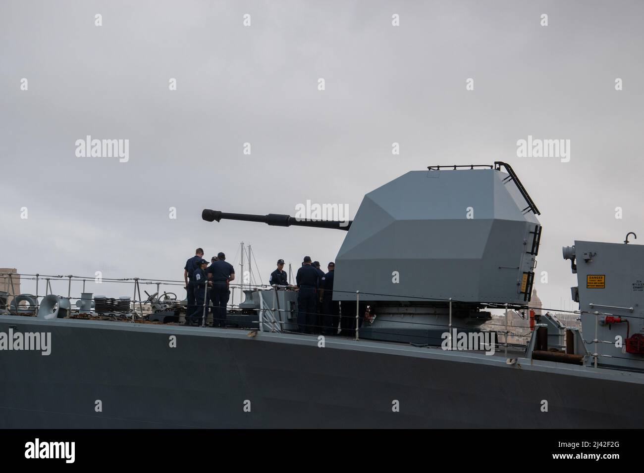 4.5 inch Mark 8 Naval Gun of the HMS Kent (F78) in the Grand Harbour ...