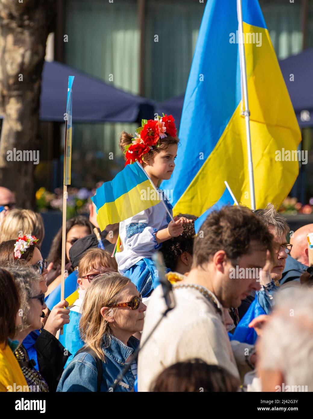 Ukraine flags hi-res stock photography and images - Alamy