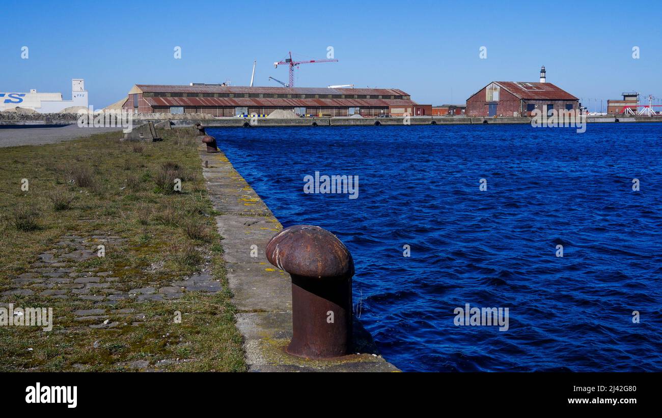 Mooring plarform hi-res stock photography and images - Alamy