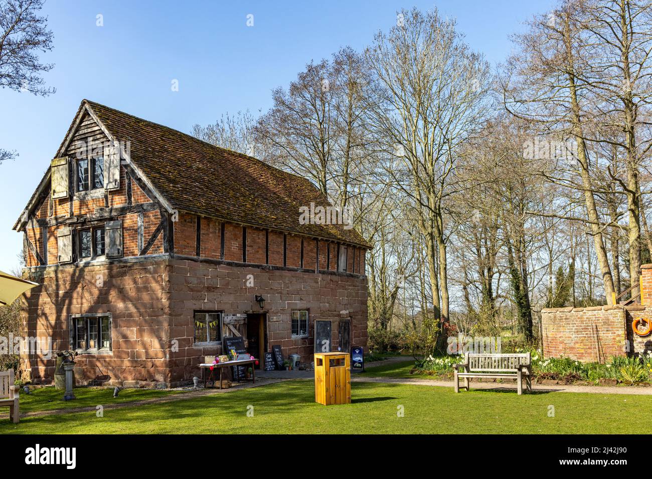 Malt house hi-res stock photography and images - Alamy