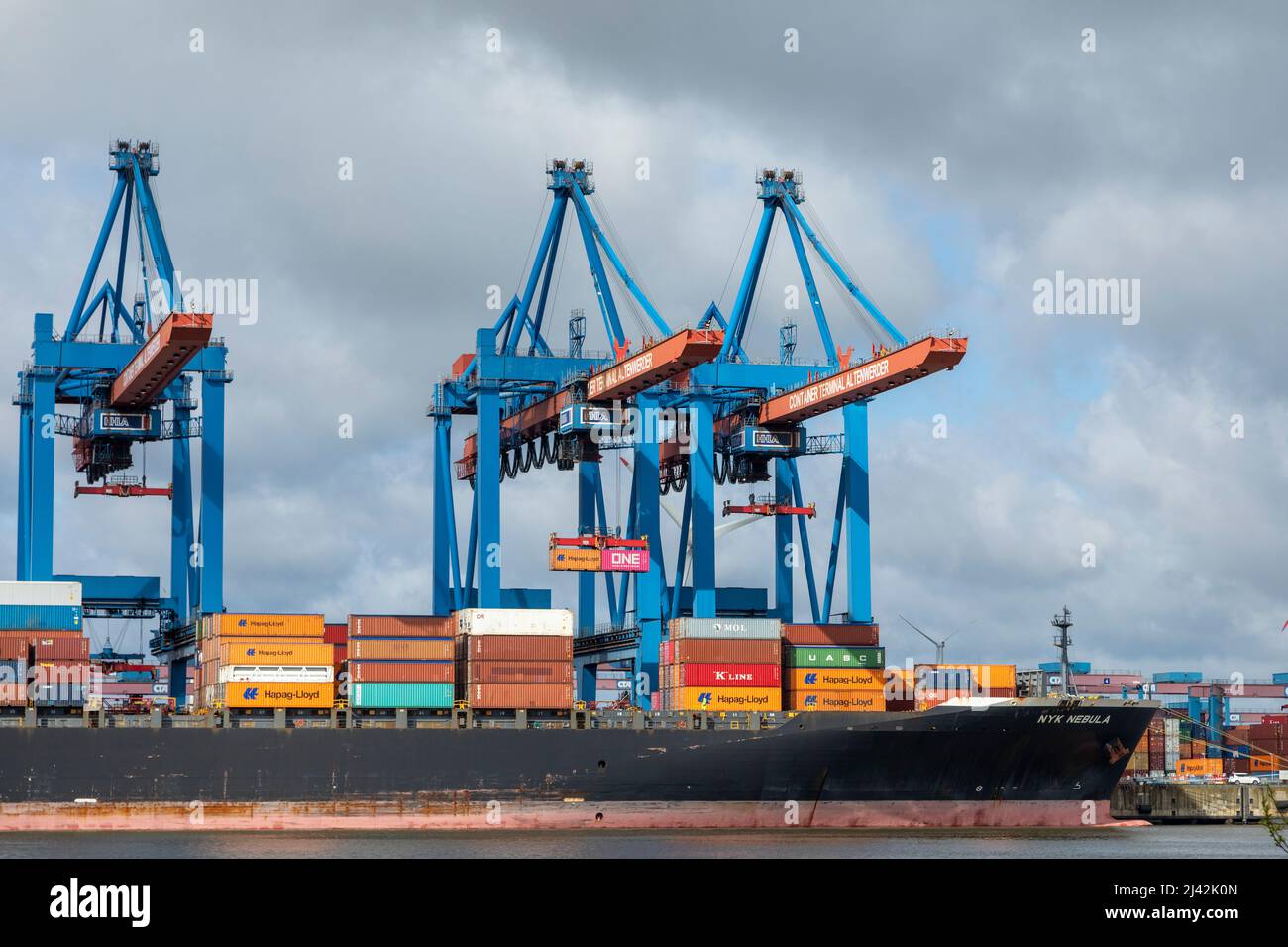 Container vessel, Container Terminal Altenwerder, Harbour, Hamburg ...
