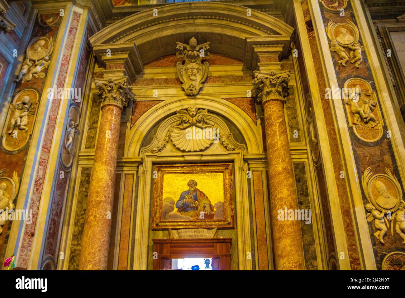 Lavish interior of the Papal Basilica of Saint Peter in the Vaticana ...