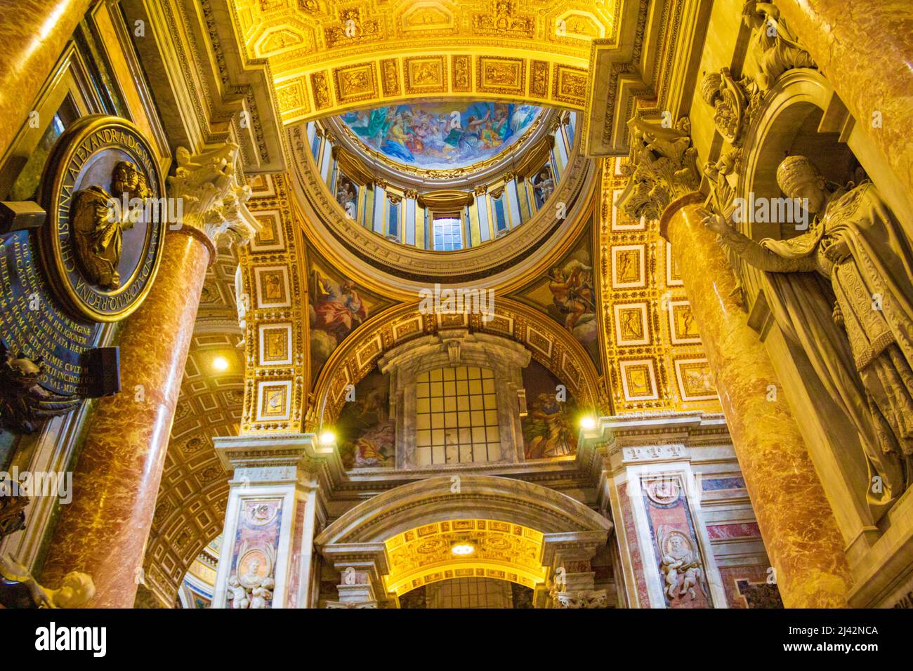 Lavish interior of the Papal Basilica of Saint Peter in the Vaticana ...