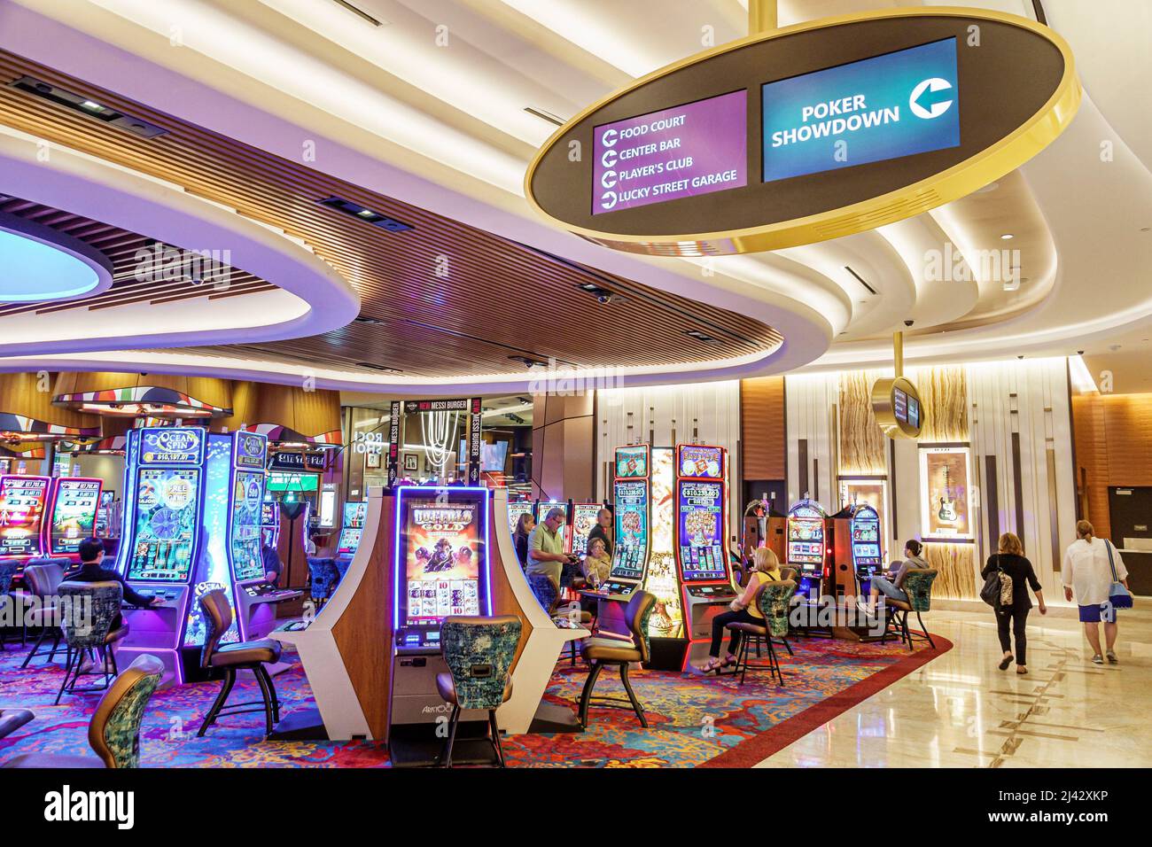 Slots on tour hi-res stock photography and images - Alamy