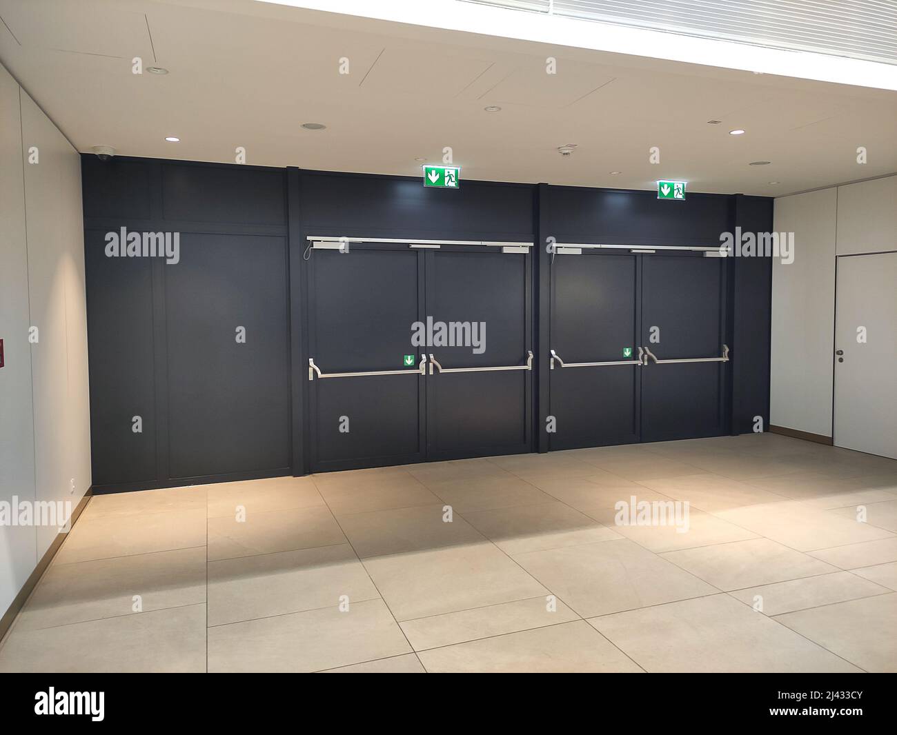 Entry and exit and airport hi-res stock photography and images - Alamy