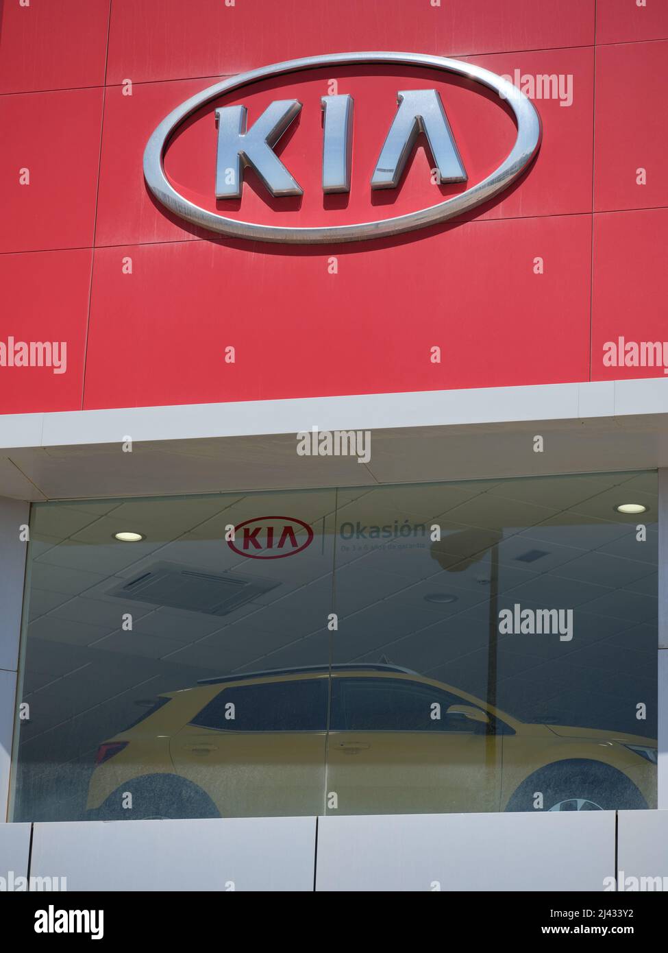 Kia dealership hi-res stock photography and images - Alamy