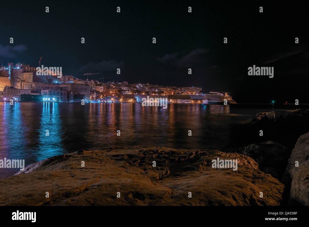 Night view on Maltese capital Valleta Stock Photo - Alamy