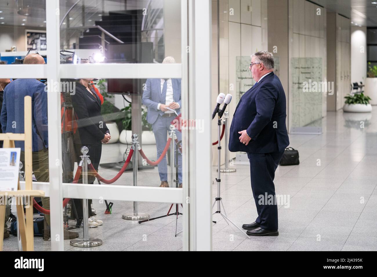 2022-04-11 21:13:01 UTRECHT - Chairman of the Security Council and ...