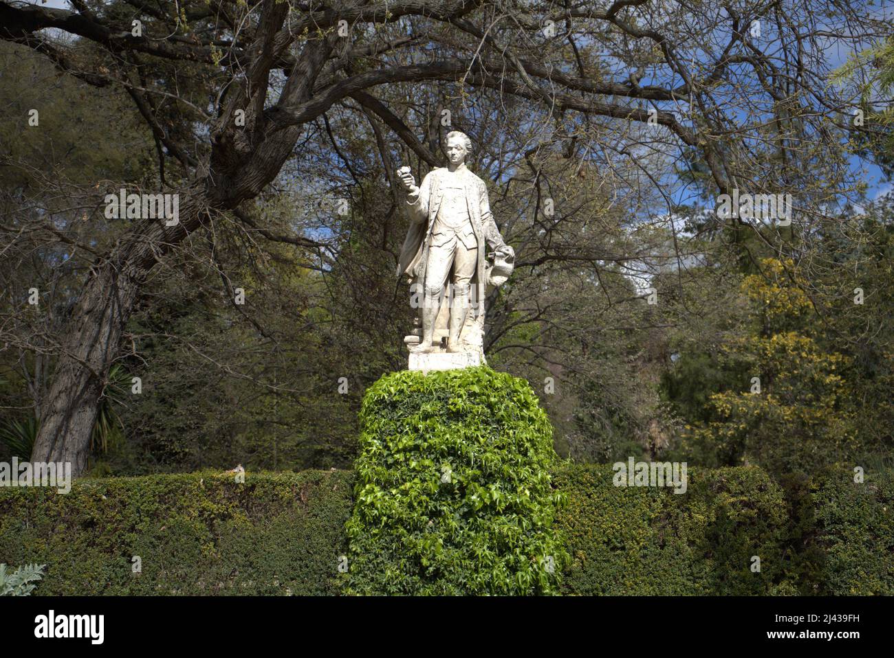 Statue at the royal botanic garden of Madrid (Spain Stock Photo - Alamy