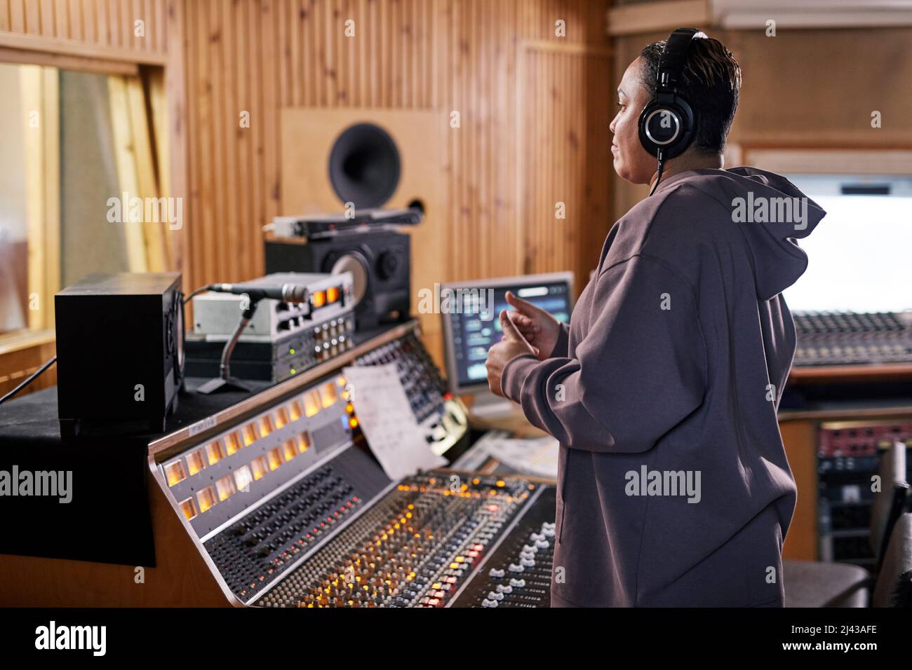 Workstation showing hi-res stock photography and images - Alamy