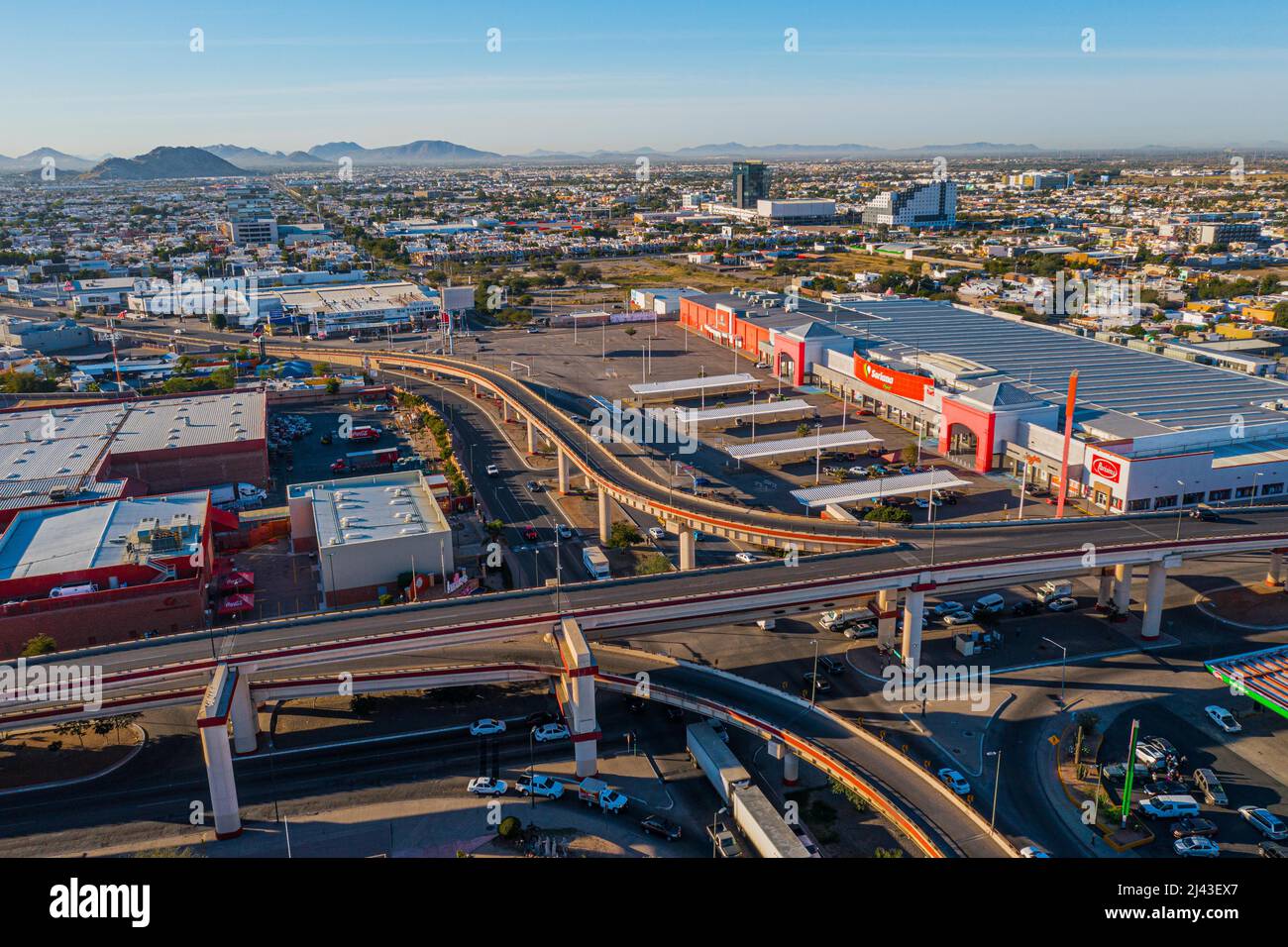 Puente solidaridad hi-res stock photography and images - Alamy
