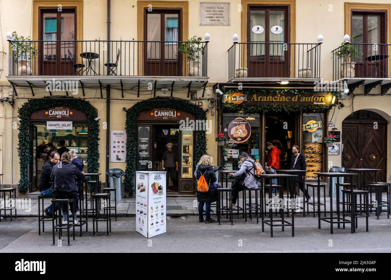 Cannoli and Co on Via Maqueda, Palermo, Sicily, Italy. Selling the ...
