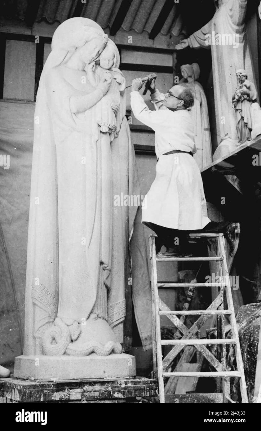 Madonna pictures hi-res stock photography and images - Alamy