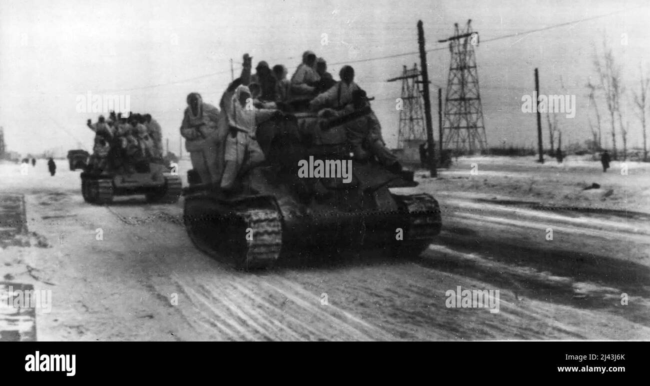 Soviet tanks cold war hi-res stock photography and images - Alamy